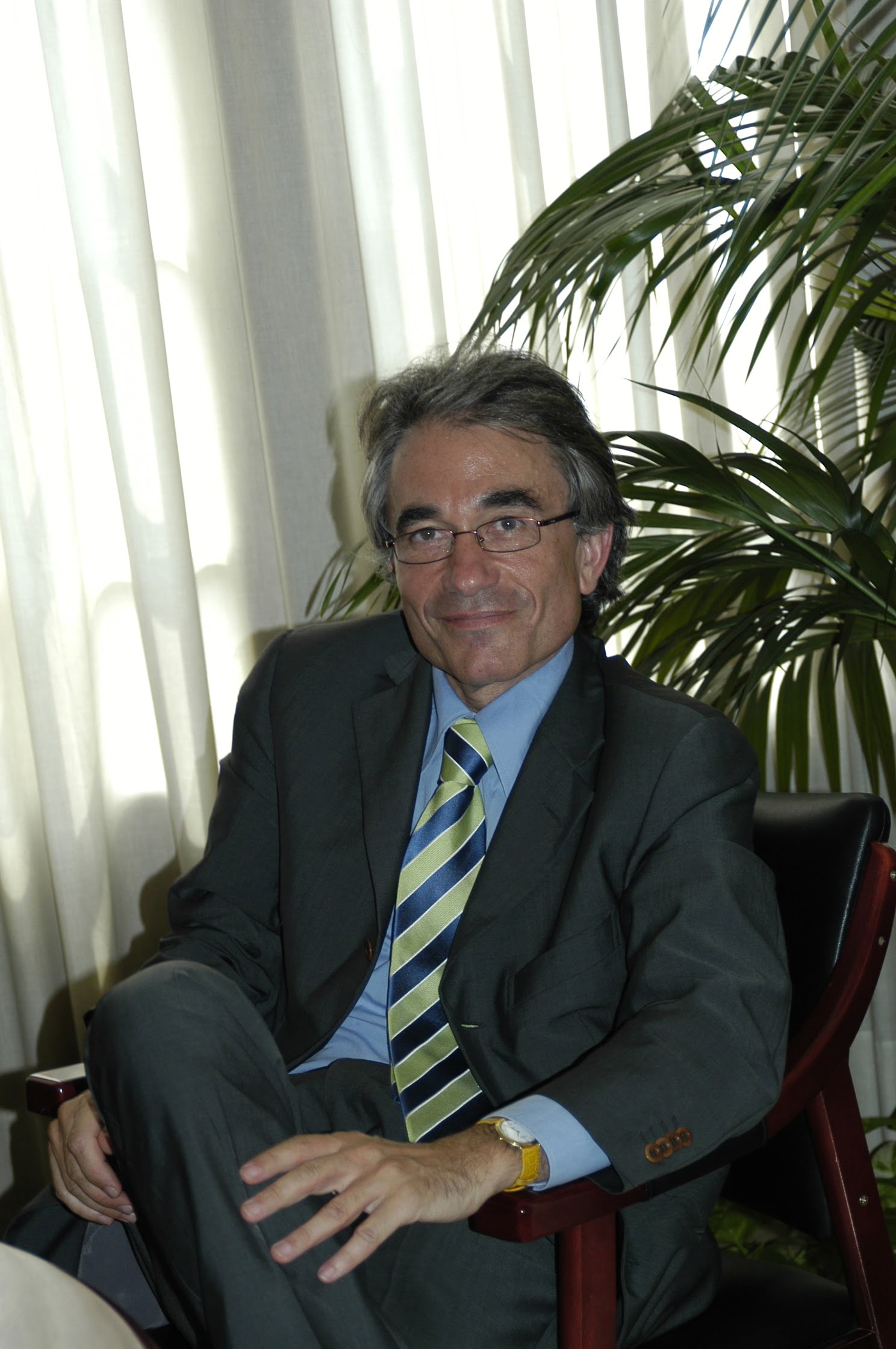 DR. FERNANDO ALBERICIO PALOMERA - Testimonios para la Historia Editora
